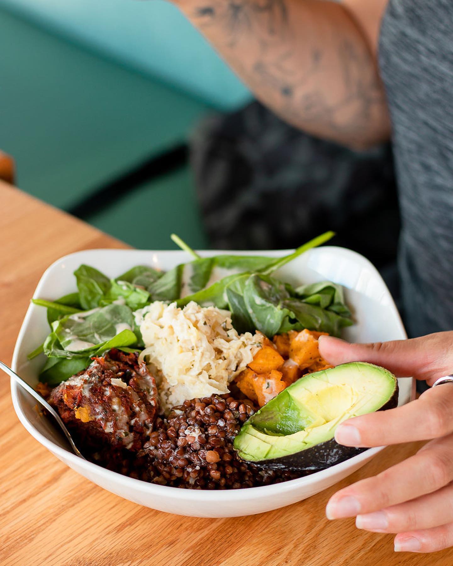15 must try Vegan & Vegeterian restaurants | Saintlo