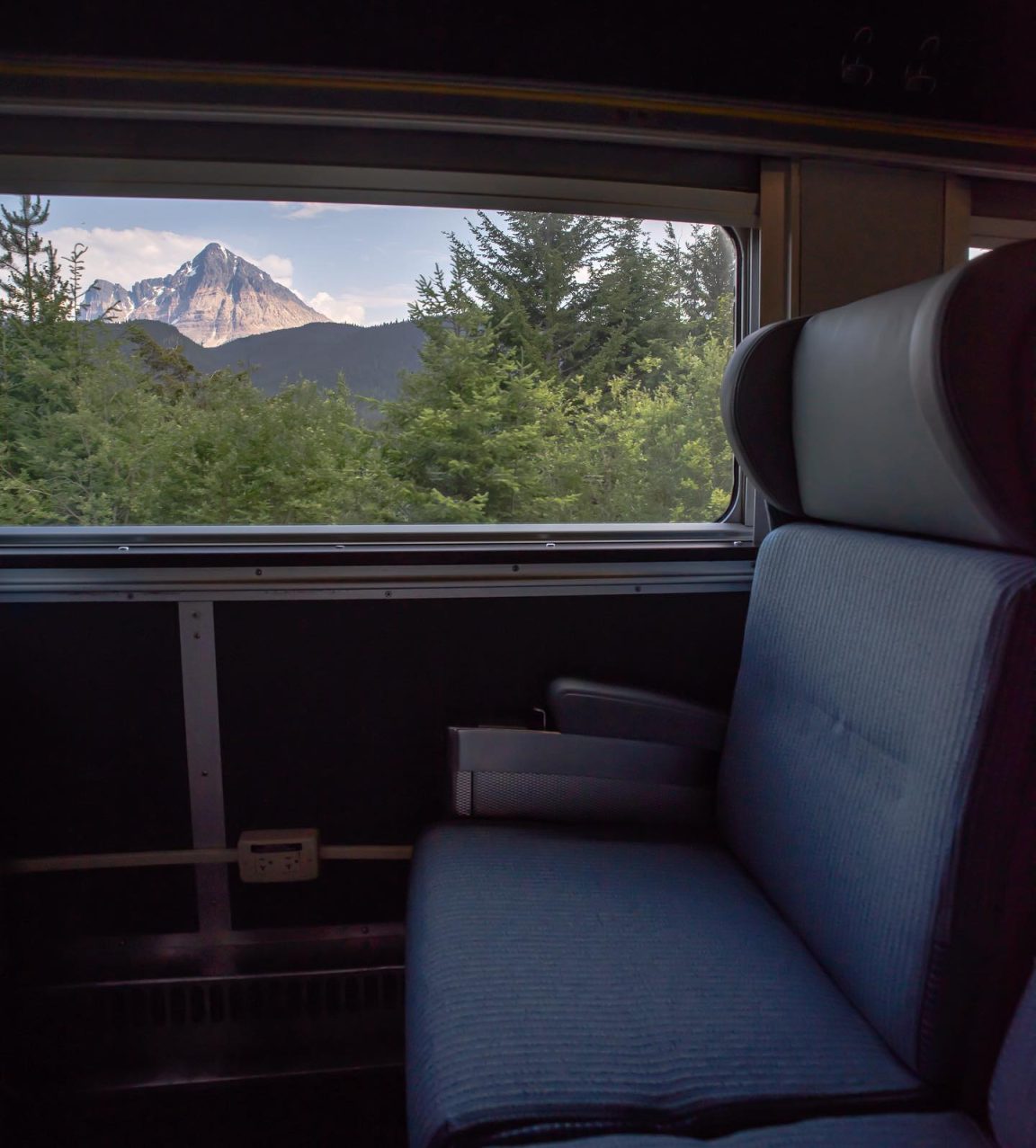 How to tavel with VIA Rail on a budget | Saintlo